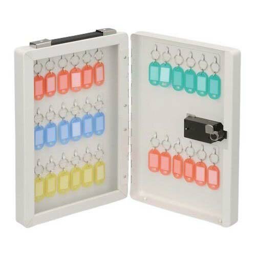 ●セキュリティー性の高い4桁暗証番号仕様です。●暗証番号を忘れた場合などに役立つ緊急解除キーが付いています。●色分類できる4色のキーホルダー付きです。●型番：NKB-D03●鍵収容数：30個●幅*奥行*高さ(mm)：223*75*327●キ...