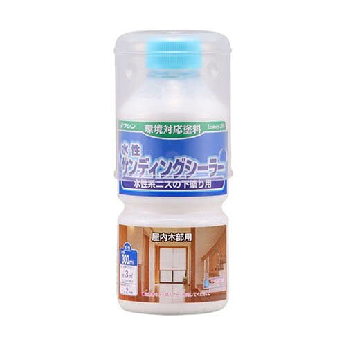 ●水性系ニスでワンランク上の仕上げを目指すときに●主な用途：屋内木部に水性系ニスを塗り場合の下塗り●サイズ(横*縦*高さ)：65*65*151mm●重量：0.36kg●コード番号：9027328●事業者向け商品です。リニューアルに伴い、パッ...