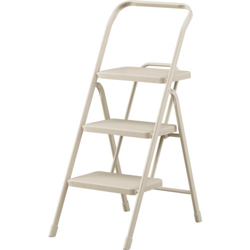 ●3段タイプ●リング式開閉ストッパー付●完成品●様々なシーンで活用できる折りたたみステップです。●踏み台としてはもちろん、ちょっとした腰掛け、ガーデニングなどのディスプレイにもお使いいただけます。●リング式の自動ロック機能付きです。開閉スト...