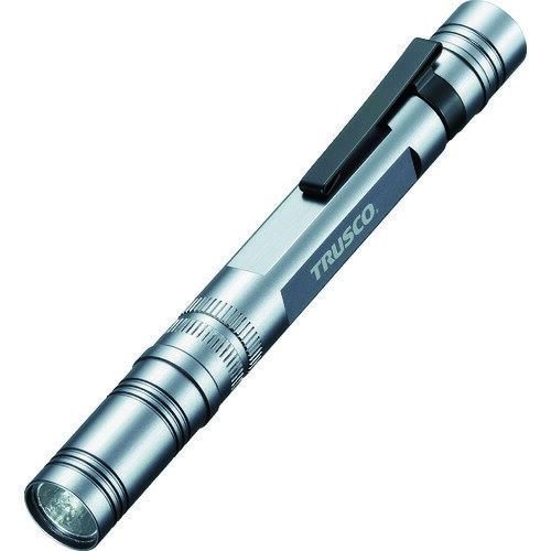 ●スリムなクリップ付ペンタイプで、携帯が便利です。●衝撃に強いアルミボディーです。●明るさ(lm)：110●色：シルバー●外径(mm)：15.2●全長(mm)：132●電源(V)：単4形乾電池(2個)別売●保護等級：IPX4●本体：アルミ●...