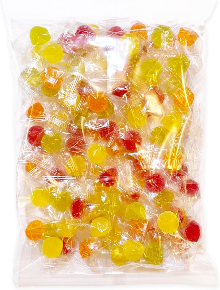 手軽に楽しめる500g入りのペクチンゼリー詰め合わせです。国産果汁を使用し、いちご・みかん・パイン・マスカットの4種類の味をバランス良くアソート。柑橘由来のペクチンを用いることで、ゼリー本来のなめらかさに加え、ぷるんとした弾力のある食感が楽...