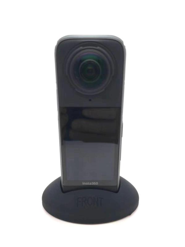 MAXOLA Insta360 X 4スポーツカメラ用シリカゲル車載台座適用機種：Insta 360 X 4用シリカゲル車載台座機能：溝位置は正確にカメラ本体に貼り合わせ、カメラは直接台座に入れ、安定しており、ネジ固定が必要なく、簡単で便利である