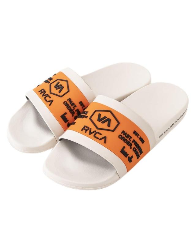 [ルーカ] スライドサンダル CHAINMAIL SHOWER SLIDE SANDALレディース BE043971LOB5絶妙なフィット感の足型フットベットとクッション入りのストラップ。 シャワーサンダルタイプでルームシューズとして、シー...