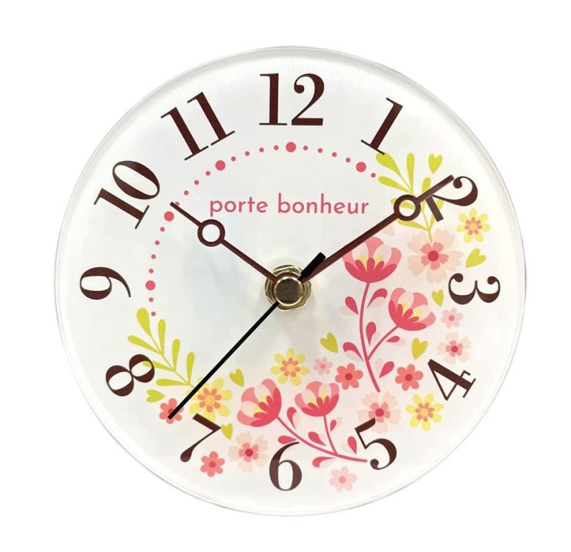 日本製 掛け時計 置き時計 アクリルクロック 花柄 HK-01-23S_PK【素材】アクリル【生産国】日本(ムーブメント:台湾)【サイズ(約)】12×12cm【重量(約)】95g【付属品】アクリル台座、単3電池×1本