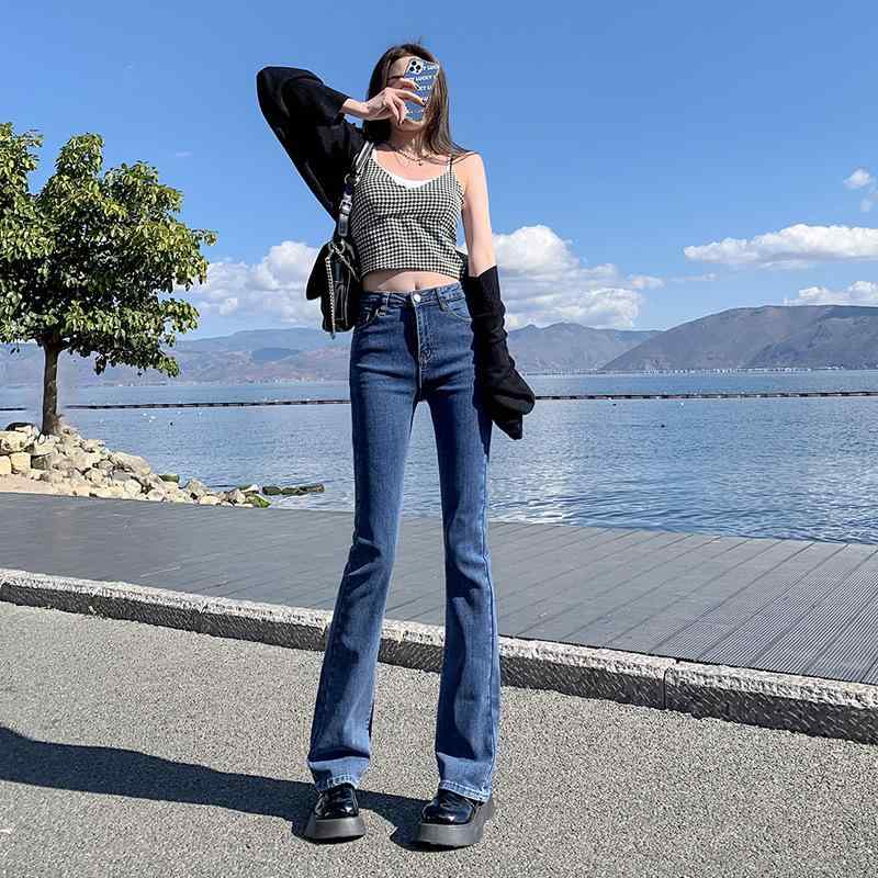 ・カテゴリ: デニムパンツ・素材: 綿 50%以上70%未満、ポリエステル 30%以下・生地素材: デニム・スタイル: カジュアル・パンツ丈: ロングパンツ・ウエスト: ハイウエスト・生地の厚さ: 薄手・デザイン特徴: ポケット・カラー展開...