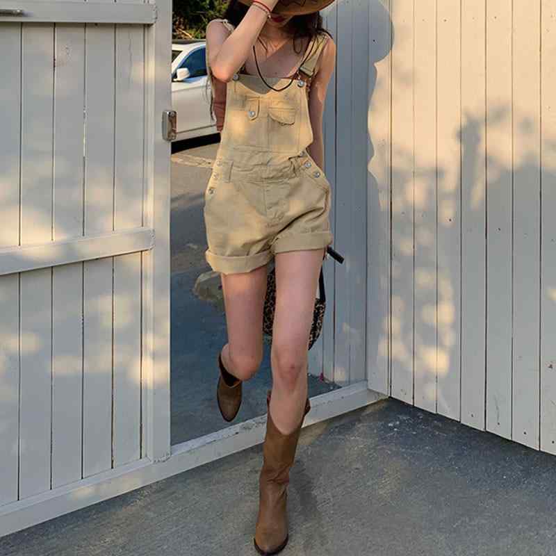 ・カテゴリ: デニムパンツ・スタイル: カジュアル・主な素材: 綿 50%-70%、ポリエステル 30%以下・パンツ丈: 3分丈・ウエスト: ハイウエスト・生地の厚さ: 薄手・デザイン: ポケット、切り替え・カラー展開: カーキ・サイズ展開...