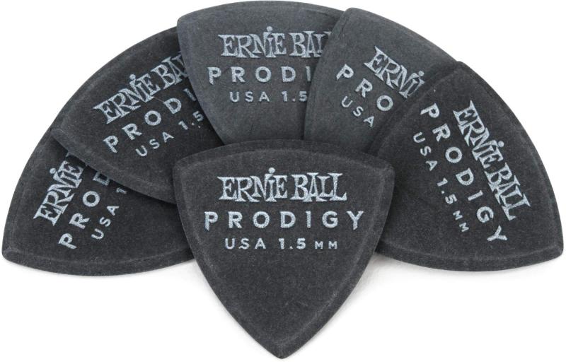 【正規品】 ERNIE BALL 9331 ギターピック BLACK SHIELD PRODIGY トライアングル 1.5mm デルリン ブラック 6枚 パックErnie Ball Prodigy ピック素材：Delrin厚さ：1.5mm滑...