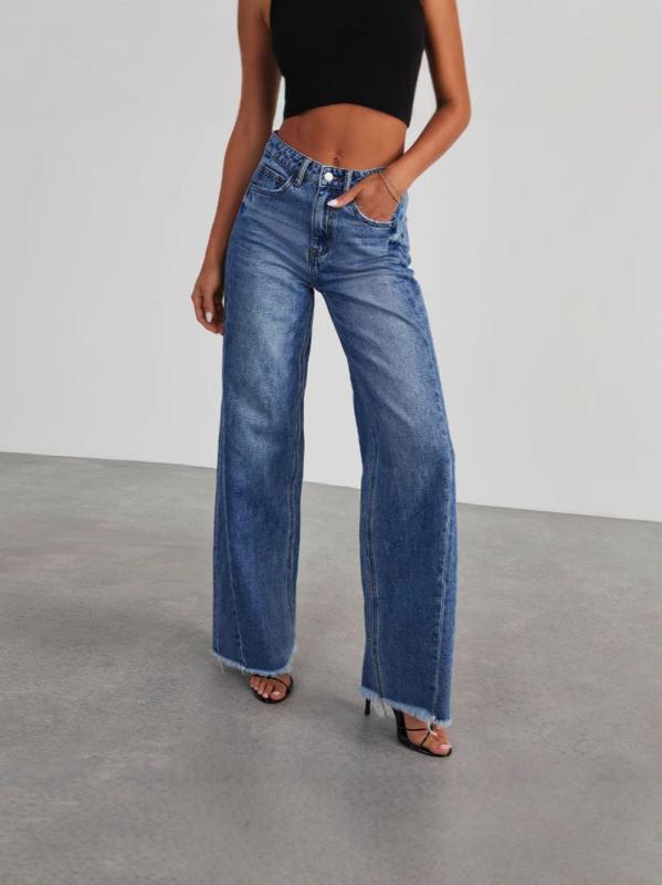 ・カテゴリ: デニムパンツ・素材: 綿70%以上80%未満・スタイル: ストレート、ワイド・パンツ丈: フルレングス・ウエスト: ミドルウエスト・生地の厚さ: 中等・デザイン特徴: ポケット・カラー展開: ブラック、ライトブルー、ダークブル...