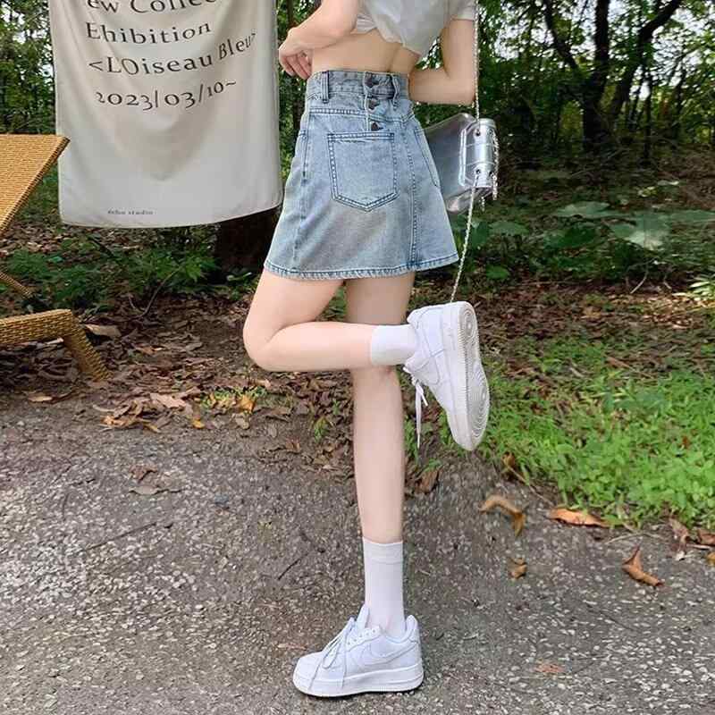 ・加工: 形態安定加工・素材: デニム・スカートのデザイン: タイトスカート・スカート丈: ミニスカート・人気の要素: ファスナー・カラー展開: レトロブルー、ブラック・サイズ展開: XS、S、M、L、XL、2XL、3XL、4XL・スタイル...