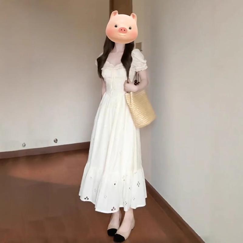 ・カテゴリ: 连衣裙・柄: 纯色・クラフト: 拼接・スタイル: 基础款・スカート丈: 中长款・スカートの形: A字裙・ネックライン: V领・袖型: 泡泡袖・袖丈: 短袖・ウエスト: 高腰・カラー展開: 杏色小个子款【裙长105cm+】 建议...