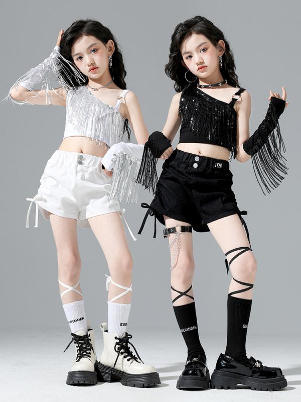 ・カテゴリ: キッズステージ衣装、ダンス服・対象性別: 男子・ダンスジャンル: ジャズダンス・デザイン要素: スパンコール・スタイル: 韓国系・主な素材: 綿90%・安全基準: B類・カラー展開: 斜肩白フリンジ（袖カバー付）＋編み上げ白シ...
