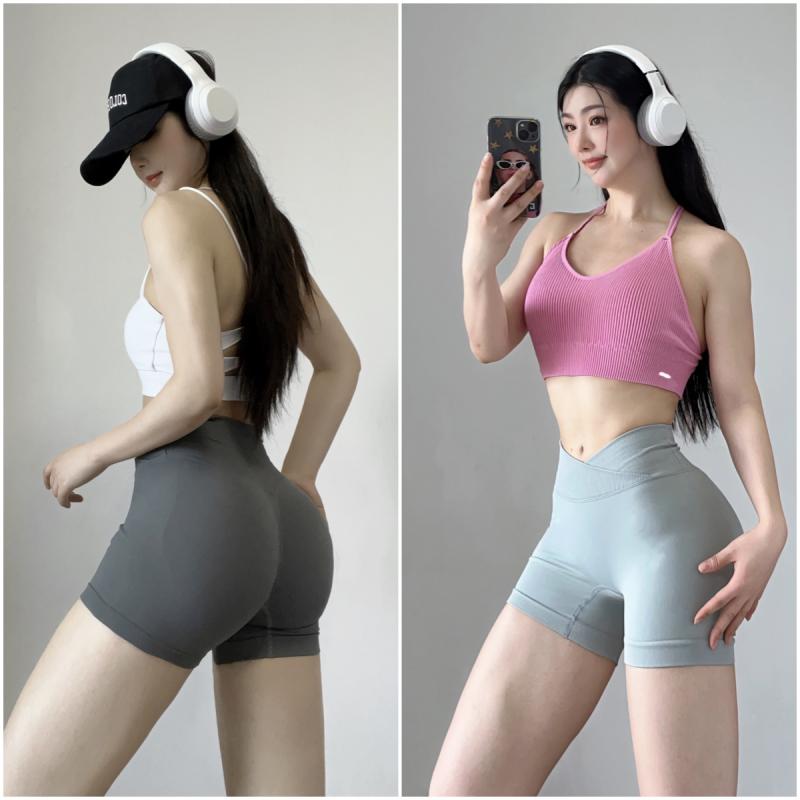 ・カテゴリ: ヨガパンツ・対象: レディース・主な素材: ナイロン80%、綿混紡・カラー展開: ミルクホワイト、ライトグレー、ローズレッド、ブラック、ダークブルーグリーン、ダークグレー、ロイヤルブルー、ダークブラウン、ワインレッド、ココア・...