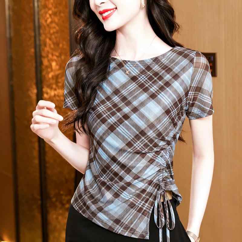・カテゴリ: Tシャツ・スタイル: コンサバ、お姉様風・素材: メッシュ、スパンデックス（30%未満）・デザイン: プルオーバー・袖丈: 半袖・袖型: レギュラースリーブ・加工: ノーアイロン加工・シルエット: スリムフィット・着丈: 通常...