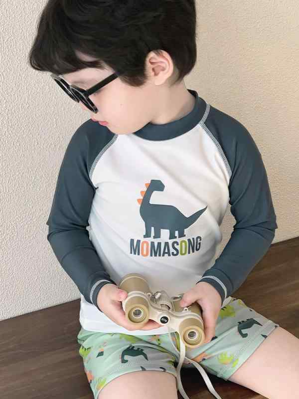 水着 男の子 子供 ベビー セパレート 恐竜柄 海水浴 ビーチ 紫外線対策 速干 上下セット・対象年齢: 2-10歳・対象性別: 男女兼用・素材: 錦綸・素材成分: 聚酯繊維(ポリエステル)85%・重量: 200g・裏地素材: ポリエステル...