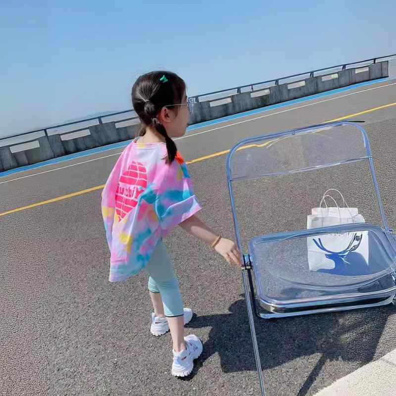 ・カテゴリ: キッズTシャツ・対象性別: 女の子・スタイル: 韓国風・フード: なし（フードなし）・袖丈: 半袖・対象年齢: 中小の子供（3〜8歳、100〜140cm）・生地加工: 起毛加工、柔軟加工・柄: アルファベット、プリント・安全基...
