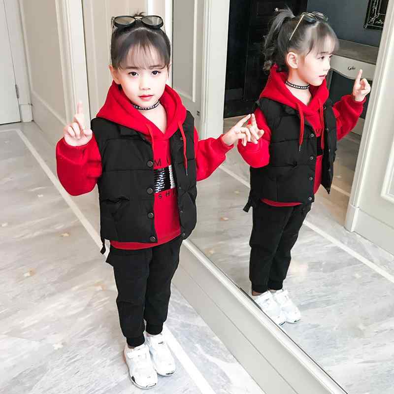 ・カテゴリ: キッズ用セットアップ・対象性別: ガールズ・スタイル: 韓国風・セット内容: 3点セット・対象年齢: ジュニア（8歳以上、身長140cm以上）・袖丈: 長袖・フード: フード付き・パンツ丈: 長ズボン・生地加工: ソフト加工・...