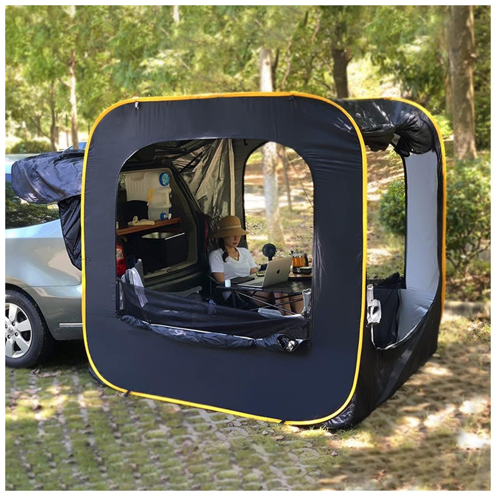 ? 新発想の車泊テント：アウトドアやキャンプを楽しくするために、快適なテントは必要ですよね。キャンプを思い立っても、設置の面倒さのせいで二の足を踏んでしまうことも多いのではないでしょうか？このテントなら、面倒な設置は一切不要！わずか5分ほど...