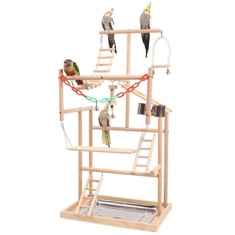鳥のしつけプレイジム：とまり木やはしごがたくさん付いているので、鳥のおもちゃを揃えやすいです。 鳥のレジャーやトレーニングに最適なギフトです。天然木：鳥のスタンドは天然の松の木でできており、無臭で、とまり木の表面は滑らかに磨かれ、鳥の足を傷...