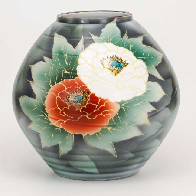 サイズ：径27.5×高26cm ■生産地：日本 ■素材：磁器 在庫限りの限定品になります 完売・破損等で発送が出来ずらキャンセルさせて頂く場合がございます 九谷焼の花瓶は、花瓶自体が華やか物も多く、シンプルな花を一輪挿すだけでも十分に映えま...