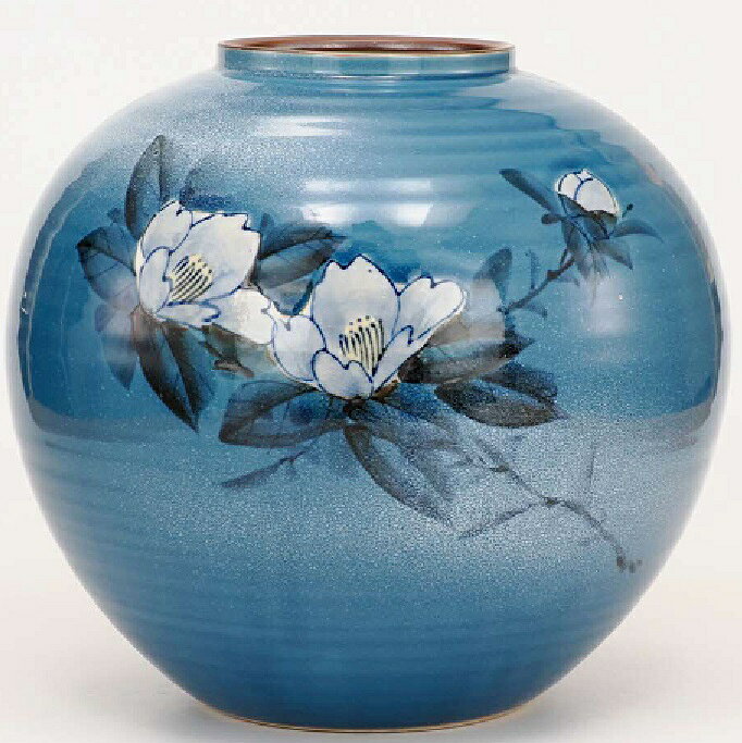 サイズ：高23cm ■生産地：日本 ■素材：磁器 在庫限りの限定品になります 完売・破損等で発送が出来ずらキャンセルさせて頂く場合がございます 九谷焼の花瓶は、花瓶自体が華やか物も多く、シンプルな花を一輪挿すだけでも十分に映えます。 和室だ...