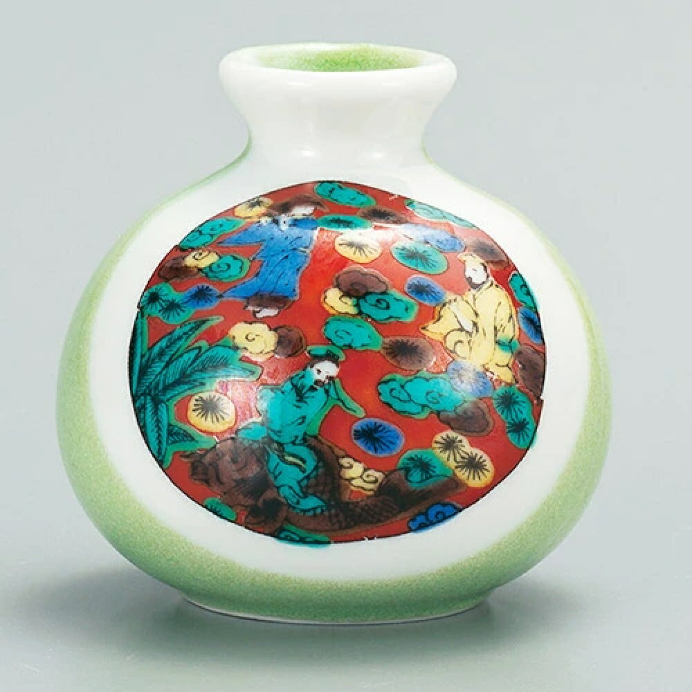 サイズ：径5.8×高さ5.8cm 素材：磁器 生産地：日本 九谷焼の花瓶は、花瓶自体が華やか物も多く、シンプルな花を一輪挿すだけでも十分に映えます。 和室だけでなく洋室やモダンなインテリアにも調和し、部屋を華やかに演出してくれます。 観賞用...