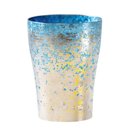 サイズ：直径7.3cm×高さ10cm 容量：250ml 素材：純チタン(国産) 表面加工：化学処理仕上 生産地：日本 虹と同じ原理で発色するカラーに結晶華飾・磨き・エッチング等の加工技術を織り交ぜ新鮮な仕上がりに。 二重構造で表面に熱が伝わ...