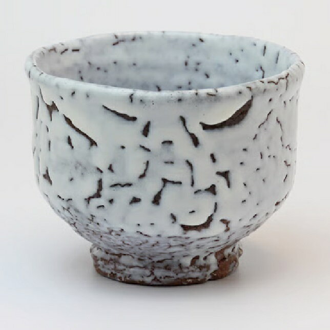 サイズ：約φ12.5×H9.5cm 素材：陶器 生産地：日本（萩焼） 作家：椿秀窯 ■作家 中原　國輔（なかはら　くにすけ） 1975年より萩焼を作陶。日用の食器や壷、花器など多種に作陶するが、「萩は茶碗」と言い切るほど茶碗に対する思い入れ...