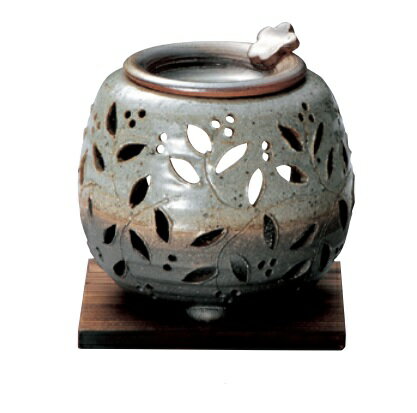 サイズ(約)：10×高さ10cm 生産地：日本(常滑焼) 材質：陶器 作家：石龍 ロウソク1ケ付 手造り品の為、サイズ・形・色合いが若干異なる場合があります。 茶香炉は茶葉を加熱して発生する香りを楽しみます。 アロマテラピー効果で気分をリラ...
