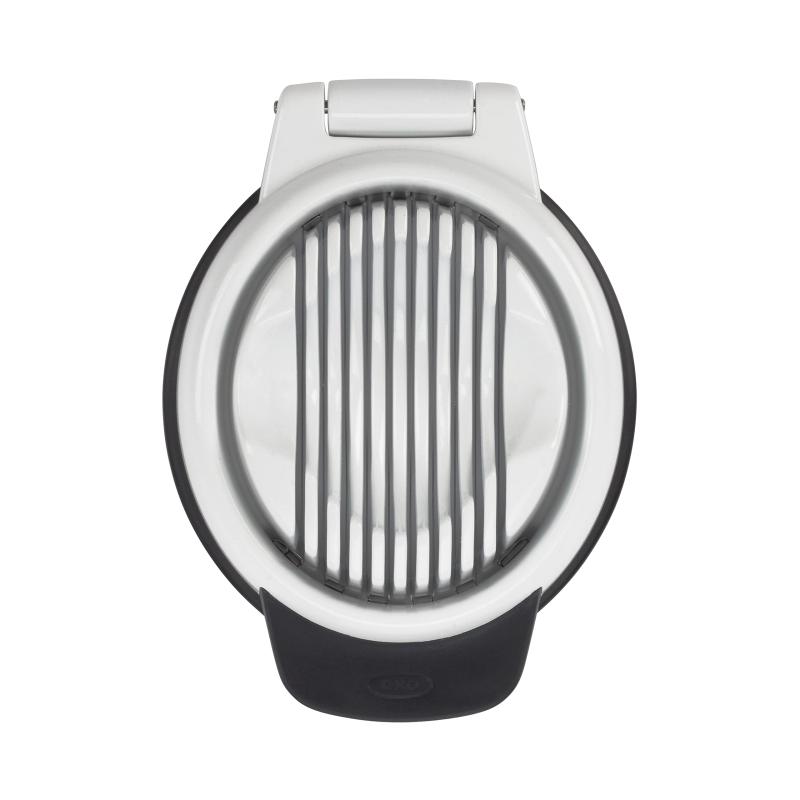 OXO オクソー シンプル エッグスライサー ゆで卵 カッター 均一にスライス サラダ サンドイッチ ステンレス線 食洗機対応サイズ:11×14.5×3.5cm本体重量:0.13kg素材・材料:ポリプロピレン、熱可塑性エラストマー、ステンレ...