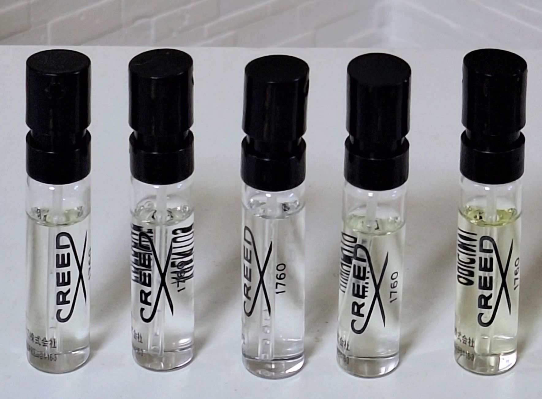 商品詳細 商品 CREED香水 内容量 1pc 原産国 UK 区分 香水 広告文責 キーリン 東昇商事 　06-6389-8289（連絡先電話番号）各 1.7ml 　　　（アバントゥス、シルバー マウンテン ウォーター、グリーン アイリッシ...