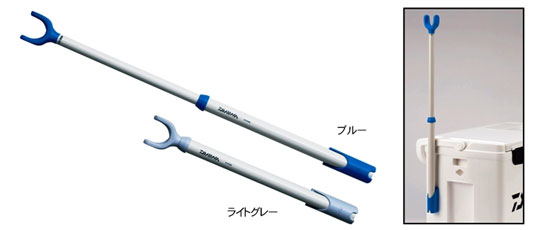 商品説明エサ付け時などに竿を置くのに便利！取り付けが簡単な専用ねじ＋両面テープ付高さ調整可能（全長＝収納時36cm〜最大伸長時62cm）●カラー：ライトグレー・ブルー※両面テープは仮止め用です。必ず付属のネジで固定してください。 ※写真は使...