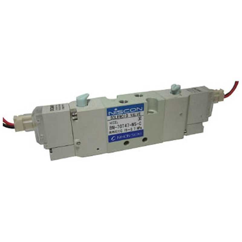 【商品解説】●小型の4方向電磁弁です。【仕様】有効断面積（mm［［の2乗］］）：3．8、接続口径：M5、電源（V）：AC100、最高作動圧力差（MPa）空気：＊、最高作動圧力差（MPa）水：＊、オリフィス（mm［［の2乗］］）：＊、質量（g...