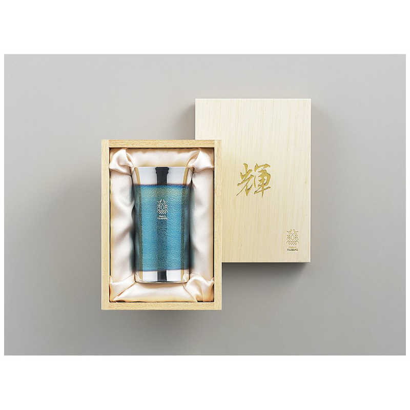 【商品解説】飲み物の冷たさが素早く伝わり、ひんやりとした口当たりに。表面には水滴がつき、より一層涼やかさを演出してくれます。内外面には銀メッキを施し、殺菌効果・耐食性をアップ。銀器のような輝きを放ちます。江戸時代から400年続く金属加工技術...