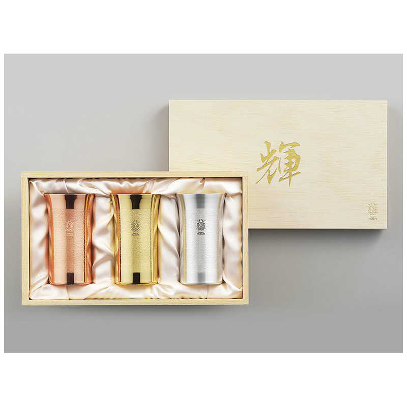 【商品解説】飲み物の冷たさが素早く伝わり、ひんやりとした口当たりに。表面には水滴がつき、より一層涼やかさを演出してくれます。金仕上げは耐食性に優れ金属臭がしない金メッキを内外面に、銀仕上げは殺菌効果・耐食性に優れた銀メッキを内外面に、純銅タ...