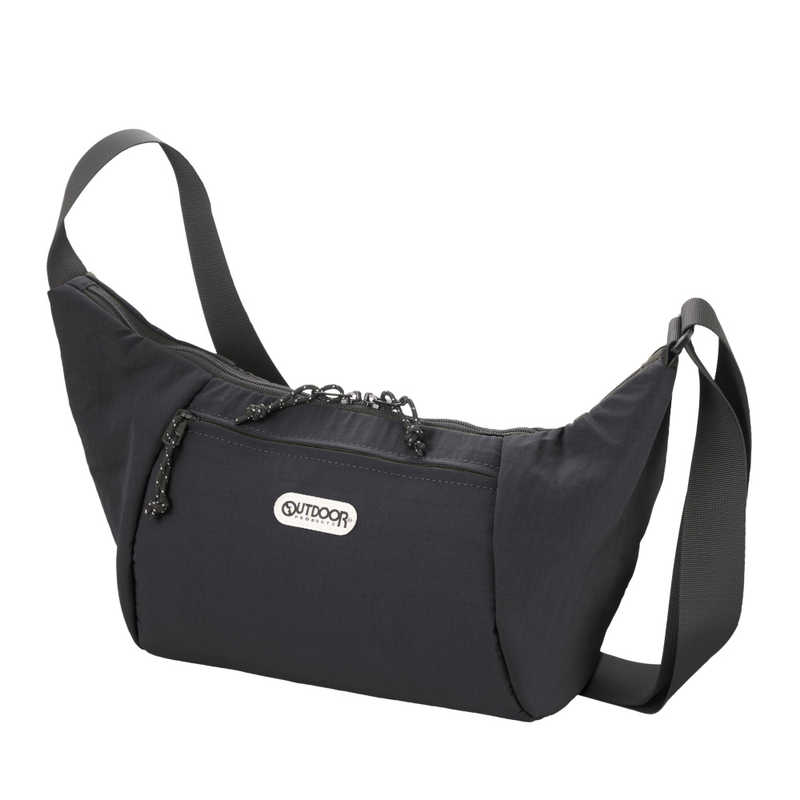 【商品解説】世界60か国以上で愛されているロサンゼルス発のブランド「OUTDOOR PRODUCTS（アウトドアプロダクツ）」のカメラ用ショルダーバッグです。ラウンド型のシンプルなデザインでミラーレス一眼カメラと交換レンズを収納可能。軽快に...