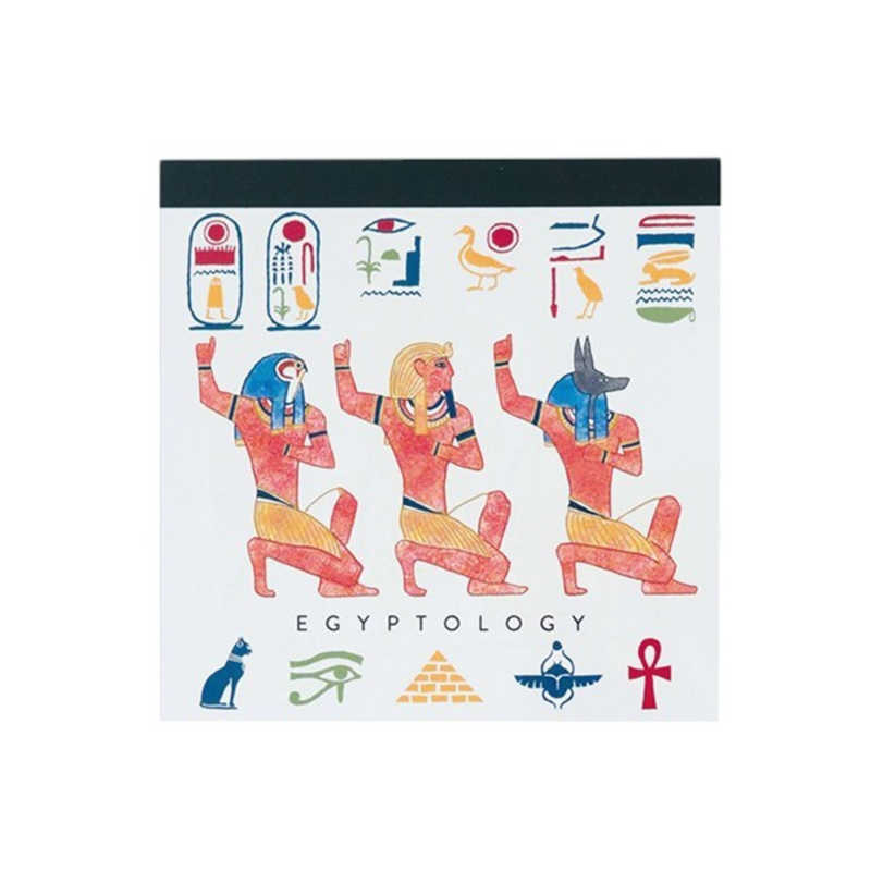 【商品解説】古代エジプトのイラストと説明を詰め込んだ、図鑑のようなメモ帳。表紙はクリアタイプの硬質塩ビに絵柄をプリントしてあり、樹脂盛り加工で立体的な仕上がりになっています。中面は4種類の絵柄。「学び」をテーマに未知なる世界を知るワクワク感...
