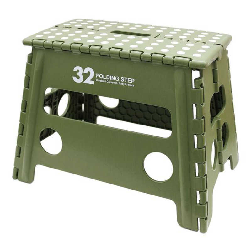 【商品解説】ちょっと高い所にも手が届くセノ・ビー。滑り止めラバー付なので滑りにくく、床なども保護してくれるのでフローリングで使用も可能。持ち手を引き上げるだけで、簡単にコンパクトにたためるので隙間に収納できます。耐荷重： 100kg、天板サ...