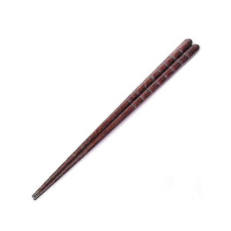 【商品解説】●箸の先がすべらない、滑り止めのお箸です。●21cm、23cmのサイズからお選び下さい。●自然が織りなす木肌や木目等の美しさを生かしたデザインです。●使いやすさなど機能性を追求しながら端正に仕上げた正統の逸品です。●色違いのお箸...