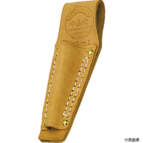 【特長】 ●高品質で丈夫な牛ヌメ革を使用し、型押し加工していますので使い込むほどに味が出て工具に馴染みます。 ●高級牛ヌメ革にステンレスの鋲を使用していますので、工具が錆びにくく耐久性・耐摩耗性に優れています。 【仕様】 ●形状：ドライバー...