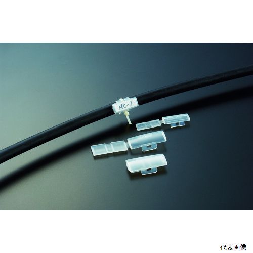 【特長】 ●紙に書いたメモなどを入れて、ケーブルタイと併用して物に固定できます。 ●ボックス自身は繰り返し利用可能、また入れ物を変更できます。 【用途】 ●マーキングしにくい電線などに。 【仕様】 ●色：ホワイト ●縦(mm)：11.5 ●...