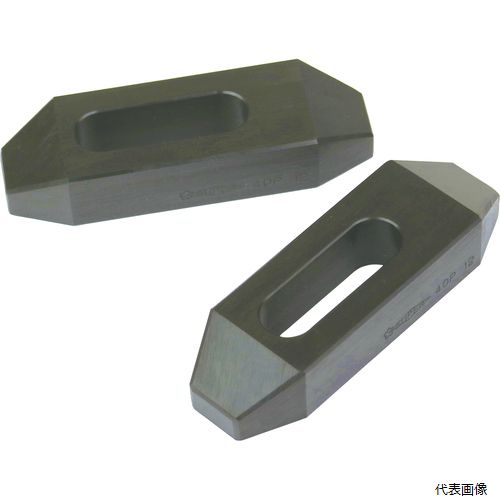 【特長】 ●このクランプは完全な平行度を保ち、治具の取り付け精度を要求する加工に最適です。 【用途】 ●加工物の固定に。 【仕様】 ●長さ(mm)：150 ●幅(mm)：38 ●高さ(mm)：22 ●適合ボルト：M16 ●2個1組 【材質／...