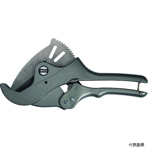 【特長】 ●刃に特殊コーティングを施し、切り終わりまで軽く滑らかな切れ味を実現、さらに切れ味超軽快になって登場しました。 ●独自のワンタッチオープン機構により、硬質ポリ塩ビ管、ポリエチレン管を楽々切断可能です。 ●ダイキャスト製の本体は、軽...