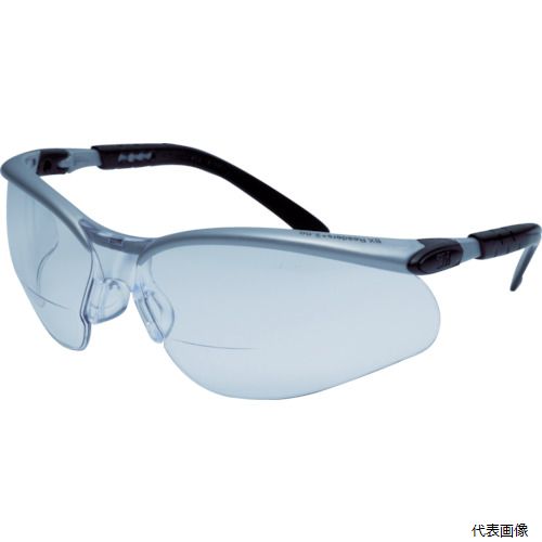 【特長】 ●レンズ下部に拡大鏡が付いており、小さな文字を読み込む際に便利です。 【用途】 ●一般作業用。 【仕様】 ●レンズ色：クリア ●テンプル色：ブラック ●幅(mm)：144 ●レンズ厚(mm)：2.25 ●防曇加工：○ ●UVカット...