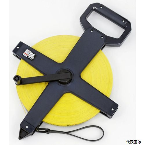 【特長】 ●使いやすい、ガラス繊維巻尺です。 ●絶縁性、耐薬品性に優れています。 ●水洗い出来ます。 ●車に踏まれても折れません。 【用途】 ●一般測定・道路・鉄道・電気工事用ガラス繊維巻尺。 ●テープ長さ(m)：100 ●テープ幅(mm)...