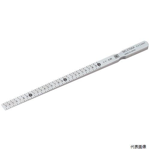 【特長】 ●厚さのテーパーを利用してすき間測定を行うゲージです。 ●携帯に便利なプラスチックケース入です ●細幅(6mm)タイプ。高さ調製治具としても使用できます。 ●反射しにくいシルバー仕上です。 【用途】 ●溝・すき間などの測定に。 【...