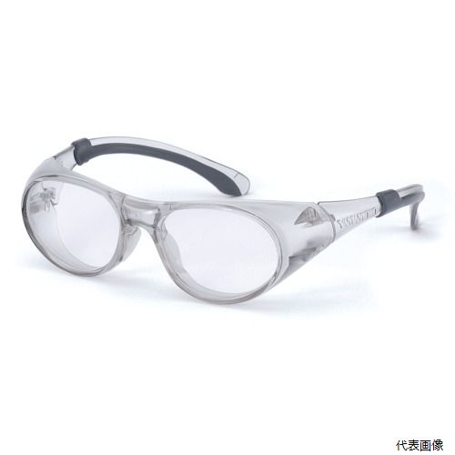 【特長】 ●別注で度付き保護メガネの製作も可能です。(処方箋が必要です。) ●UVカット(99.9%)仕様のレンズです。 ●レンズには曇り止め、傷付防止加工を施してあります。 【用途】 ●切削、刈払い、木工、製材、研磨などの作業で前方向から...