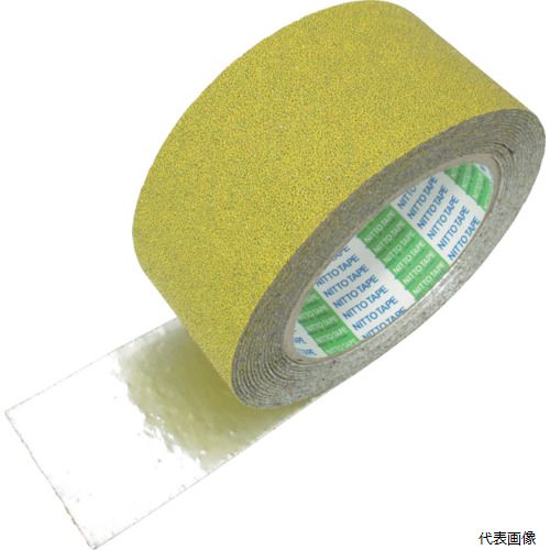 【特長】 ●階段、スロープなどの滑りやすい箇所や危険を伴う作業場でのスリップを防ぐテープです。 ●アルミ基材なので、凹凸面に追従します。 ●優れた耐久性により滑り止め効果が長く続きます。 【用途】 ●屋外用。（凹凸面） ●工業、駅、各種施設...