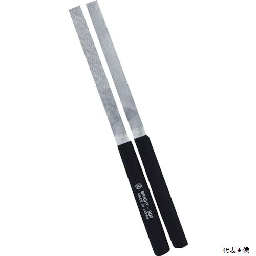 【特長】 ●表と裏で目の粗さが違うので、表で荒削り、裏返して仕上げと、作業性が向上します。 ●表面に硬質クロムを施す事により高耐久性と信じられないほどの切り粉のはく離性を実現しました。 ●5本組ヤスリのサイズで、最も一般的で、手になじむサイ...