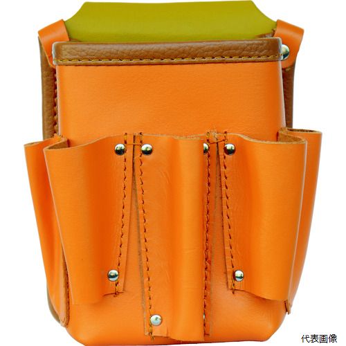 【特長】 ●軽作業に適しています。 ●小さいポケットが5個付いています。 【用途】 ●腰回り工具の収納に。 【仕様】 ●形状：小型万能腰袋 ●幅(mm)：130 ●高さ(mm)：170 ●ベルト通し幅(mm)：60 【材質／仕上】 ●牛革 ...