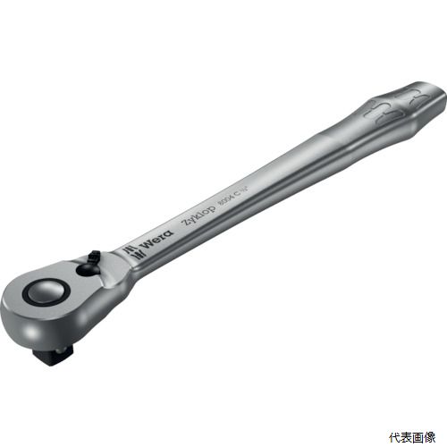 【特長】 ●正逆回転の変更はヘッド部のチェンジレバーでおこないます。 ●ソケット脱落防止機構付です。 ●ヘッド部の厚みは非常にスリムで狭い箇所での作業性にも優れています。 ●非常に頑強なつくりです。 【仕様】 ●歯数(枚)：72 ●差込角(...